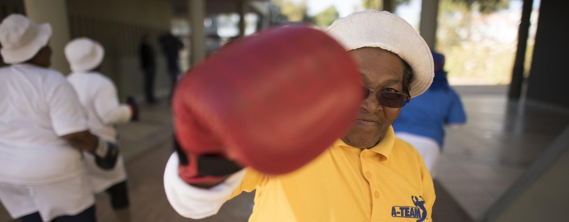 Boxing gogos pack a punch | Beautiful News