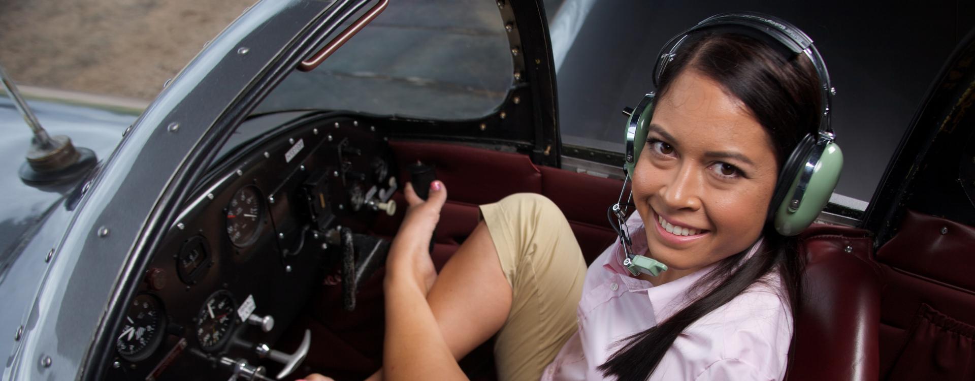 “Anyone is capable of anything.” Meet the world’s first armless pilot ...