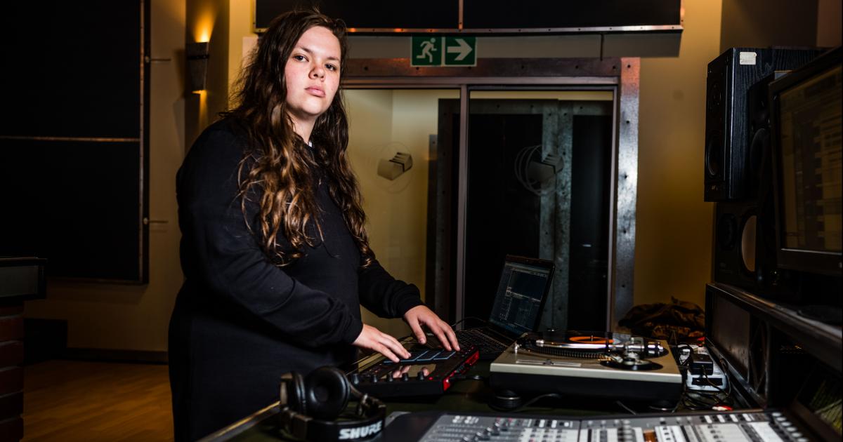 How an Afrikaans woman from Knysna is turning hip-hop on its head ...