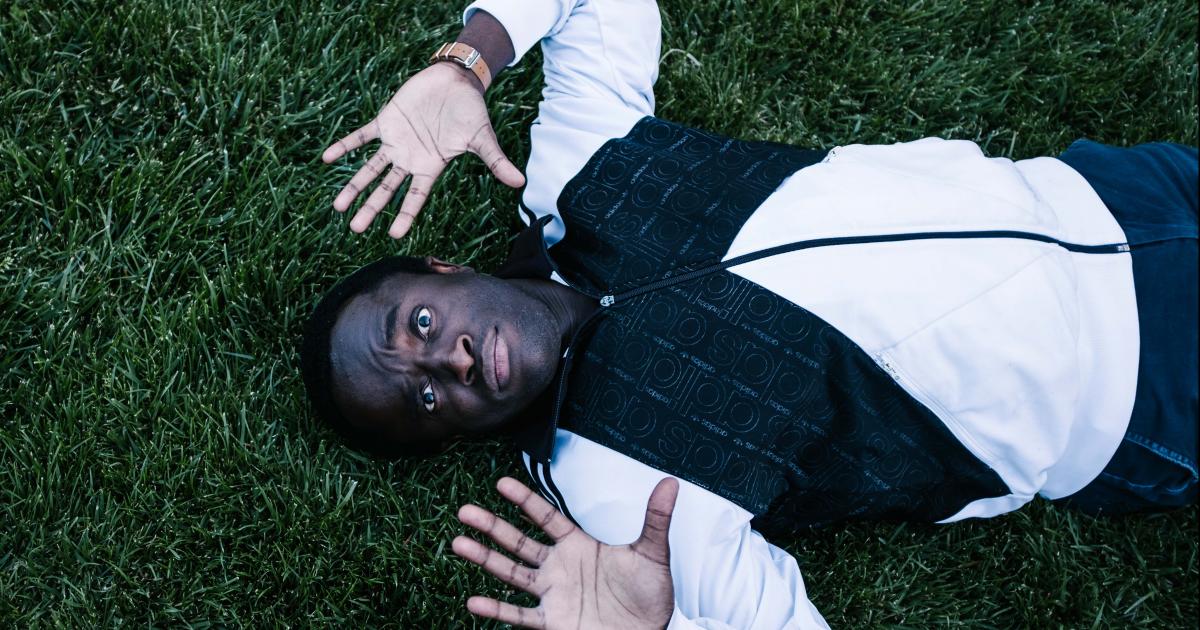 This comedian will make you check your privilege with a chuckle ...